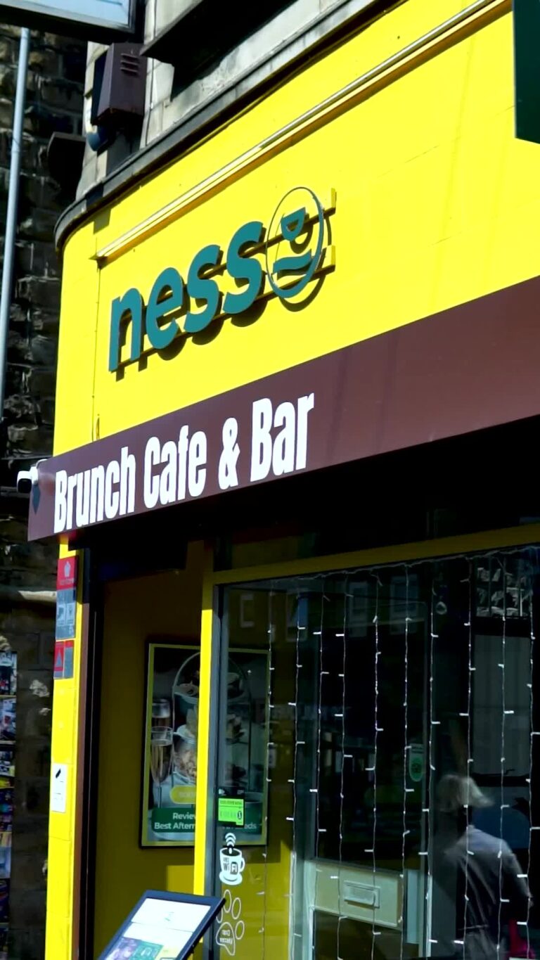 Leeds - Nesso cafe Bar | Best Italia Borromless Brunch In leeds